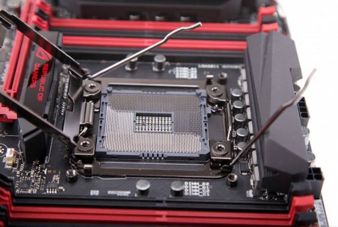 ASUS rajoute des broches à ses sockets X99 pour encore plus d'Overclocking