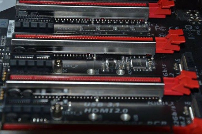 Gigabyte invente le slot PCI-e renforcé en métal