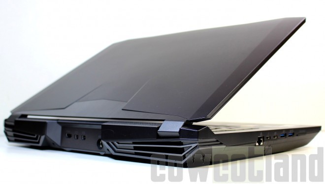 A la découverte du PC portable gamer Materiel.Net Spartan (Clevo ...