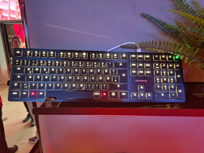 CHERRY MX Ultra Low Profile, juste impressionnant