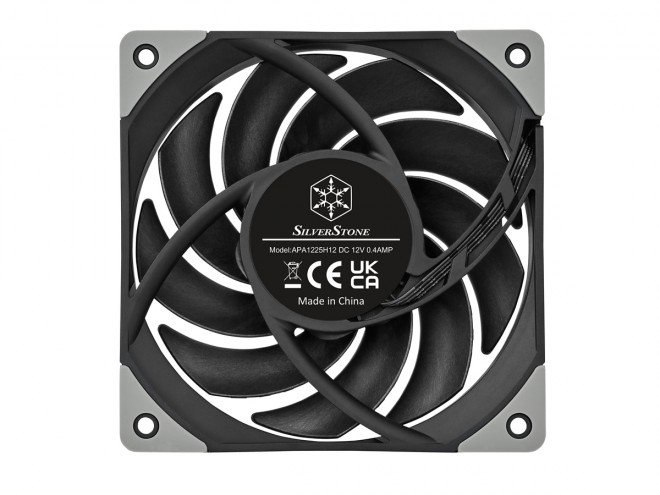 Grosse montée en gamme pour SilverStone avec le FHL120