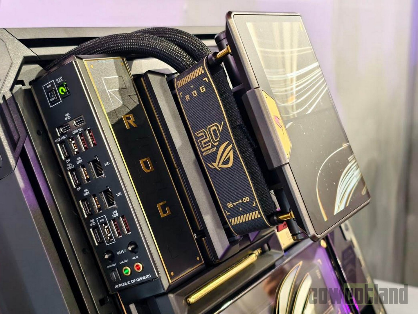 COMPUTEX 2026 : ASUS ROG Crosshair X870E Edition 20, une carte mère ...