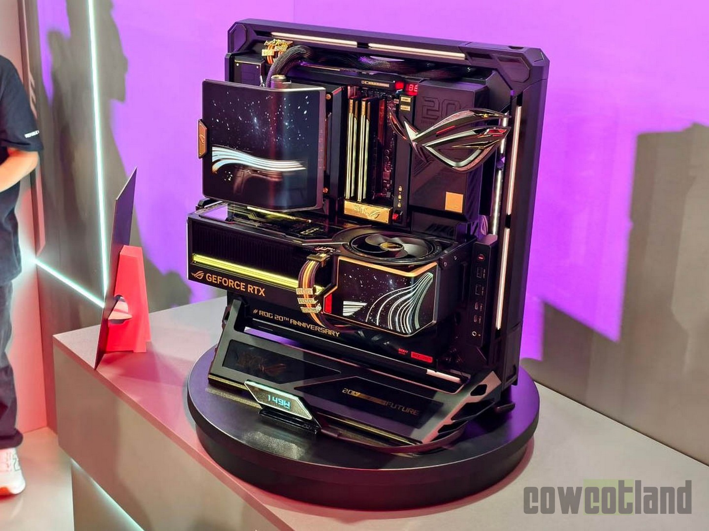 COMPUTEX 2026 : ASUS ROG Crosshair X870E Edition 20, une carte mère ...