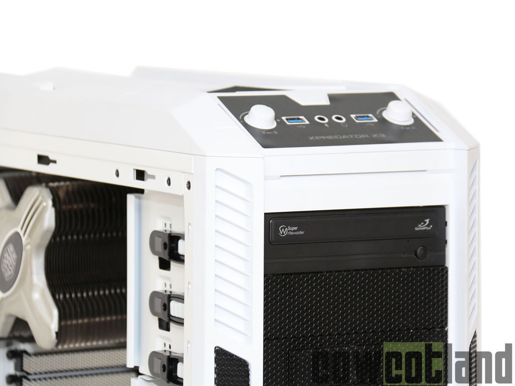 Test boitier Aerocool X Predator X3 : Le montage, page 4